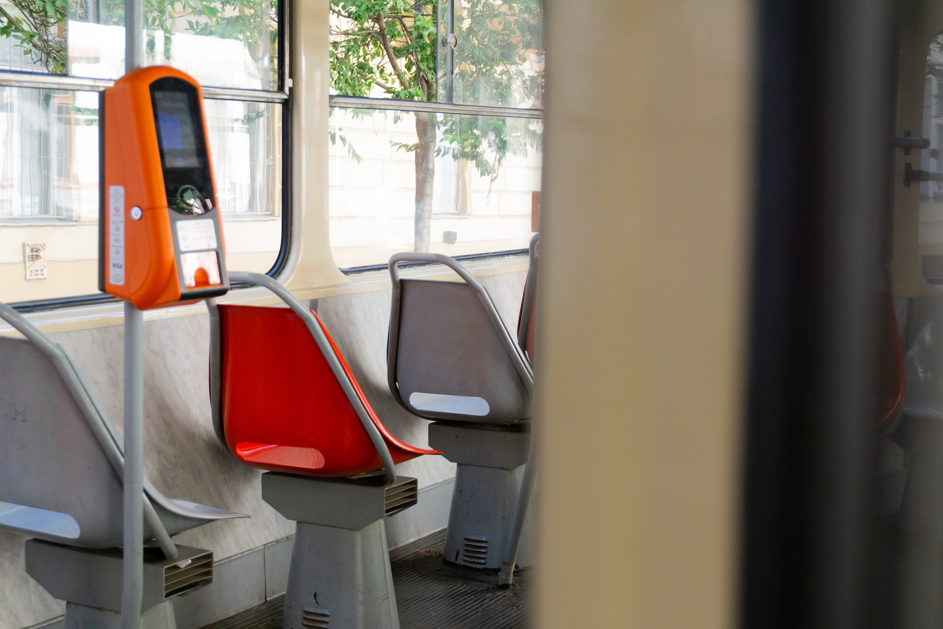 Navigating Public Transport Like a Local: Apps, Tips, and Tricks